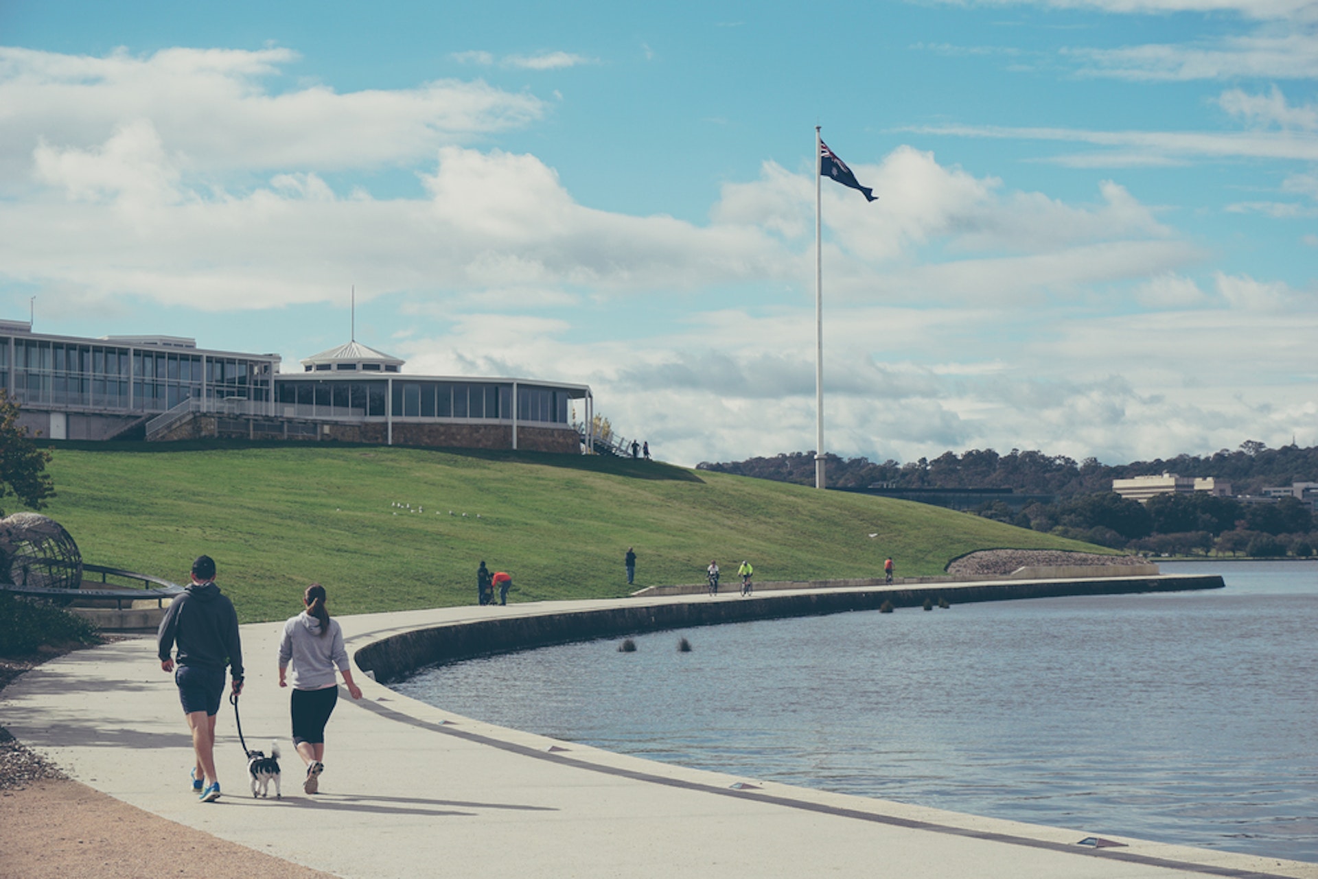 8 Ways to Enjoy Canberra’s Lake Burley Griffin